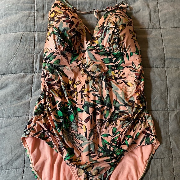 Athleta | Swim | Athleta Ruched Tropical One Piece Bathing Suit Nwot ...